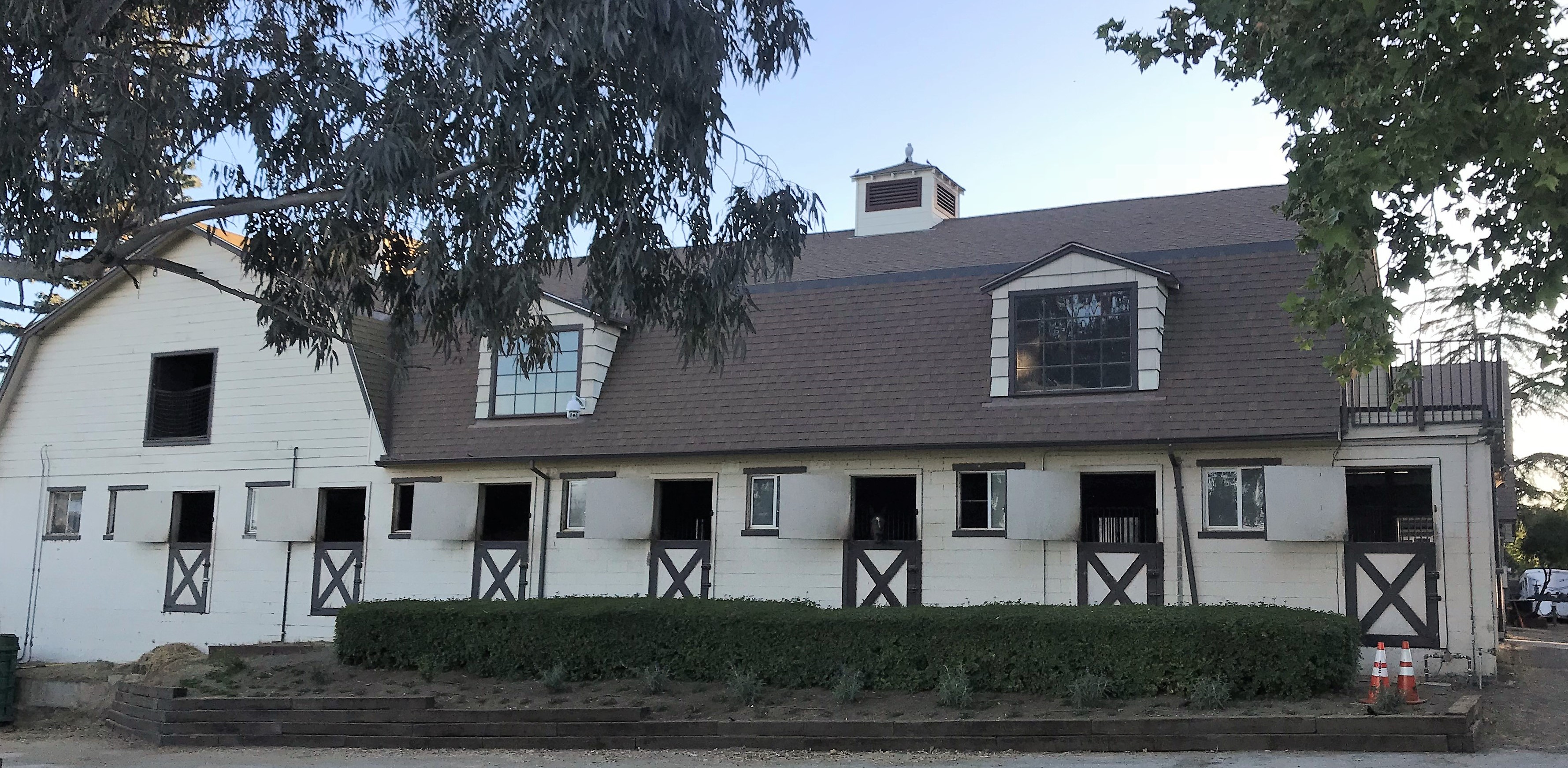 Stables | Los Altos Hills Horsemen's Association
